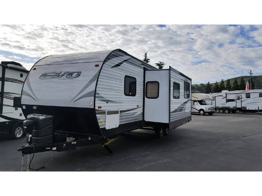 アメリカからお届けです！2018年 フォレストリバー EVO 2850 スライドアウト